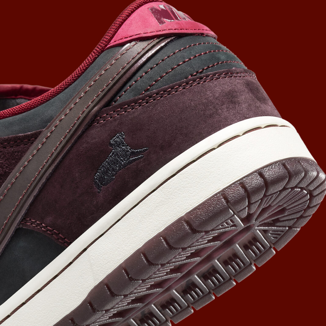 Riot Skateshop x Nike SB Dunk Low FZ1289-200