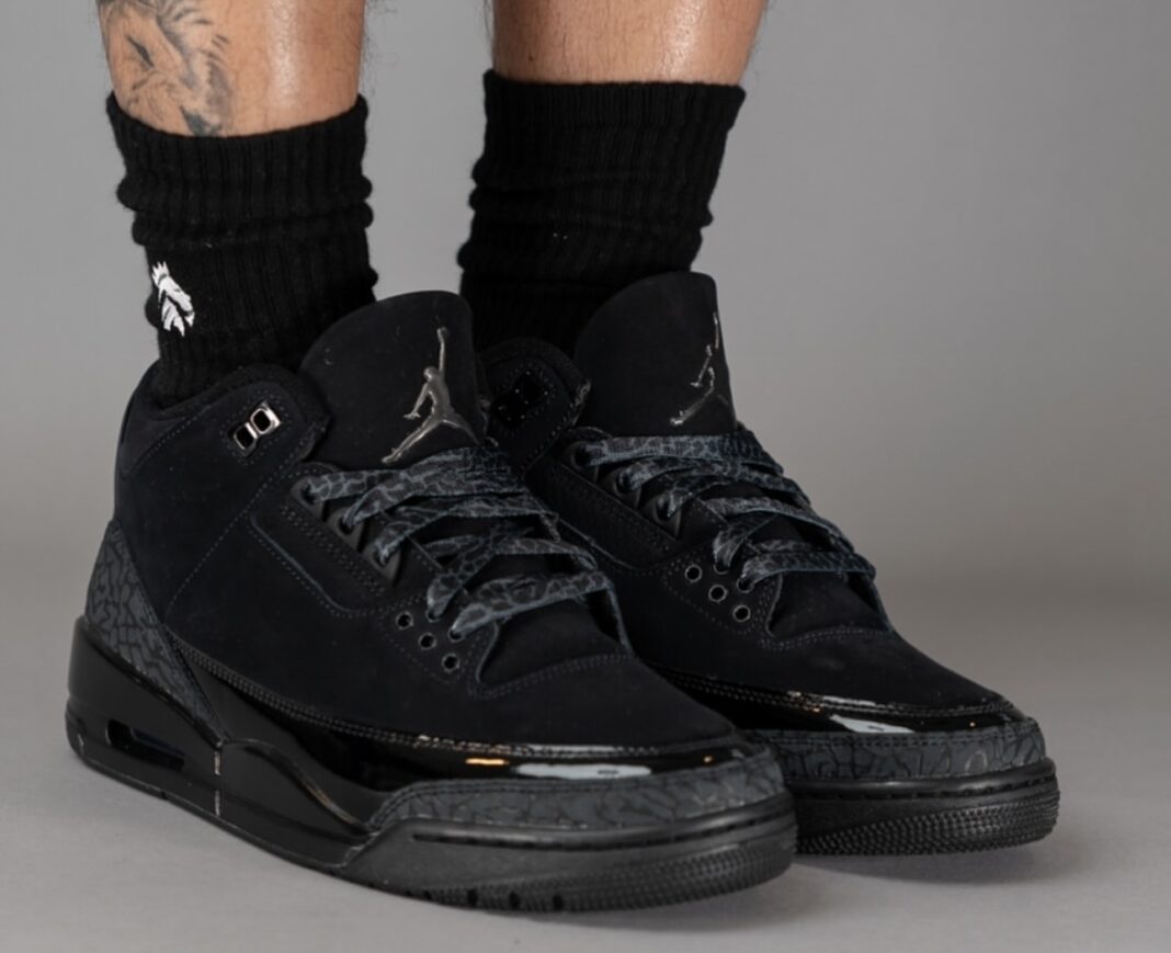 Air Jordan 3 Black Cat 2025 CT8532-001
