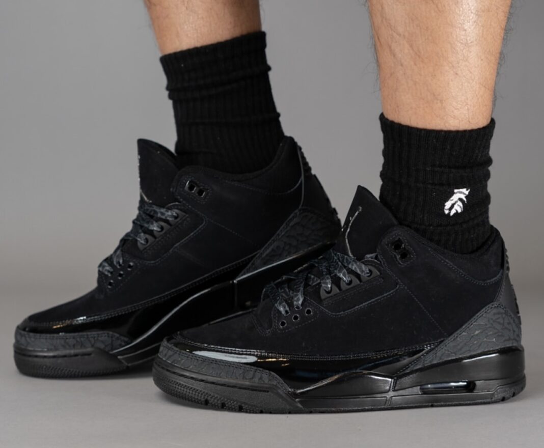 Air Jordan 3 Black Cat 2025 CT8532-001