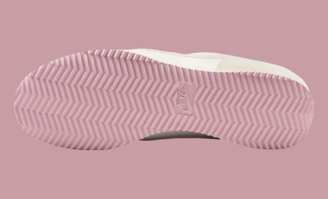 Nike Cortez Valentine’s Day 2025 HV6012-161