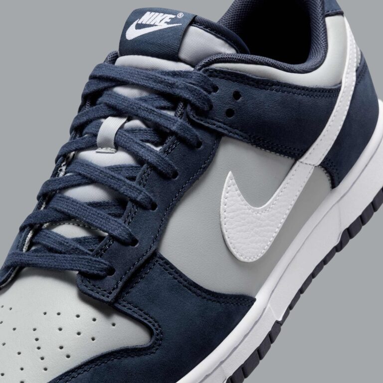 Nike Dunk Low Suede Georgetown IB3079-400