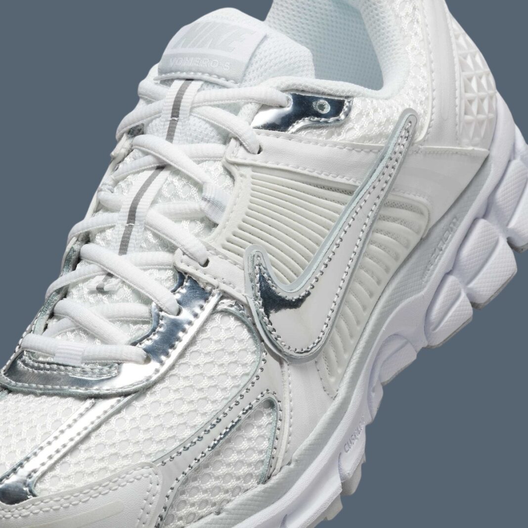Nike Zoom Vomero 5 Chrome Toe HF7723-100