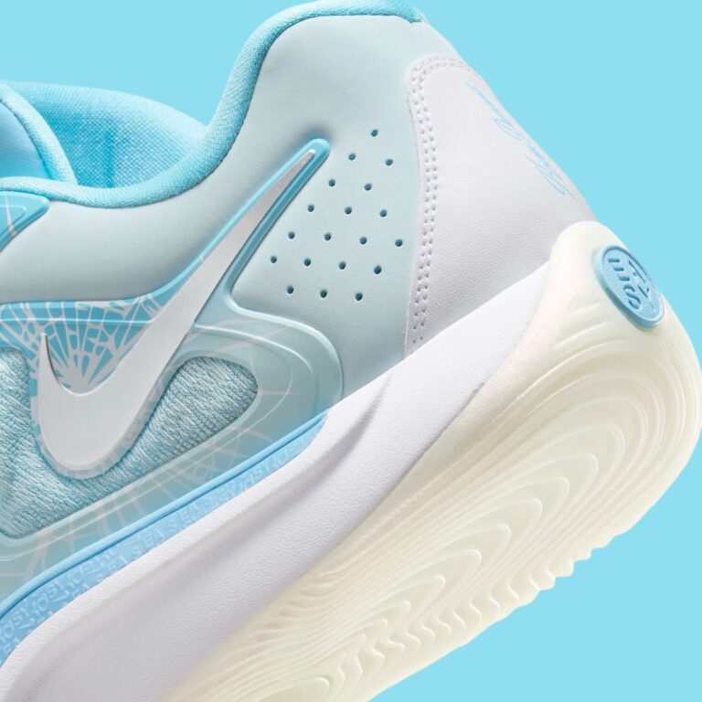 Nike KD 17 Christmas FZ1525-400