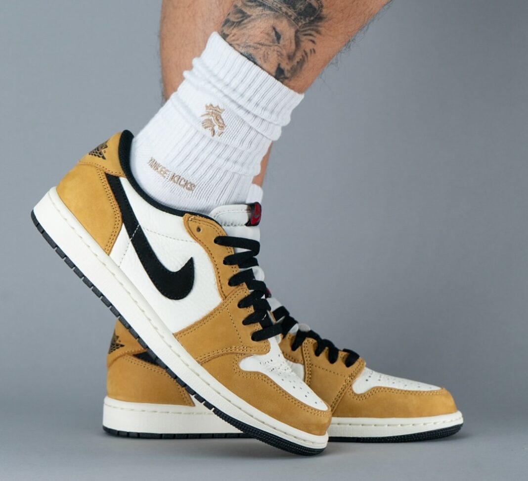 Air Jordan 1 Low OG Rookie of the Year CZ0790-107