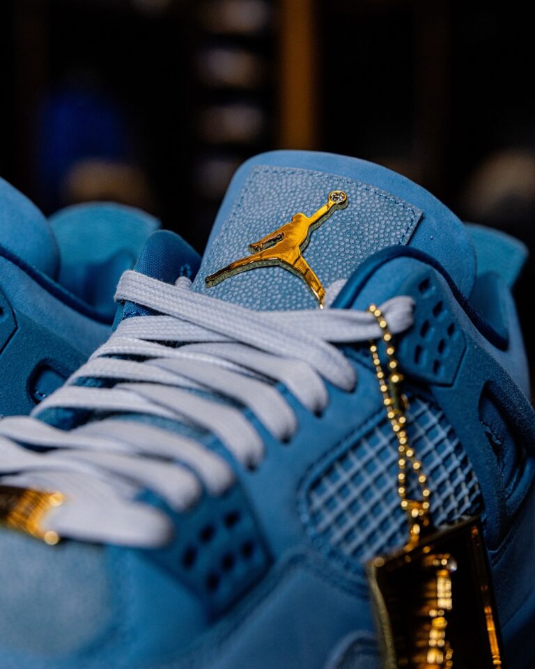Air Jordan 4 UCLA Bruins PE 2025