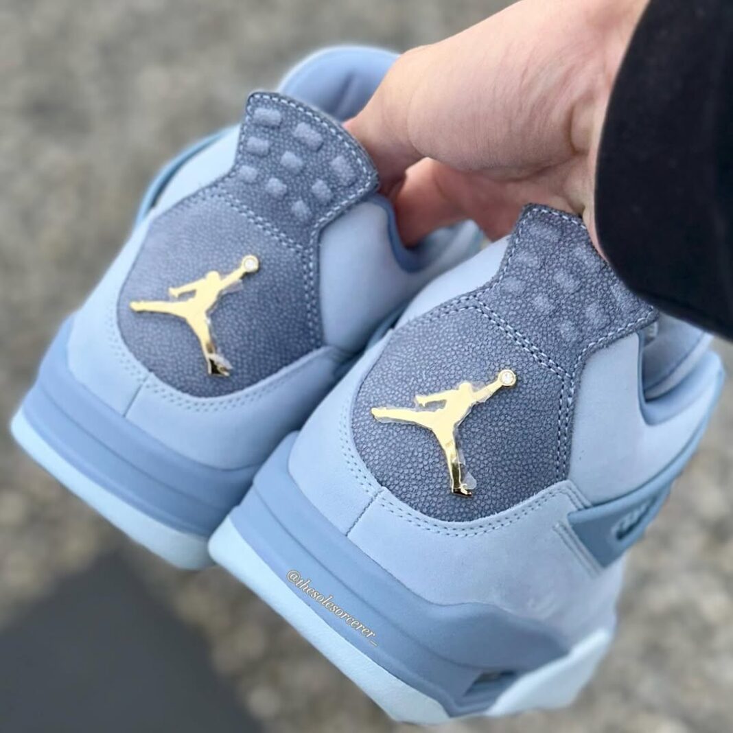 Air Jordan 4 UNC PE 2025