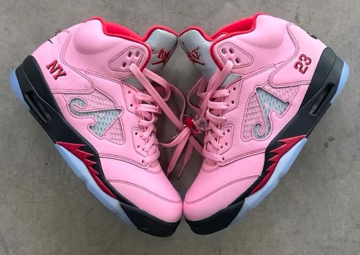 Sneaker Bar Detroit