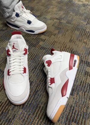Nike SB Air Jordan 4 Varsity Red 2025