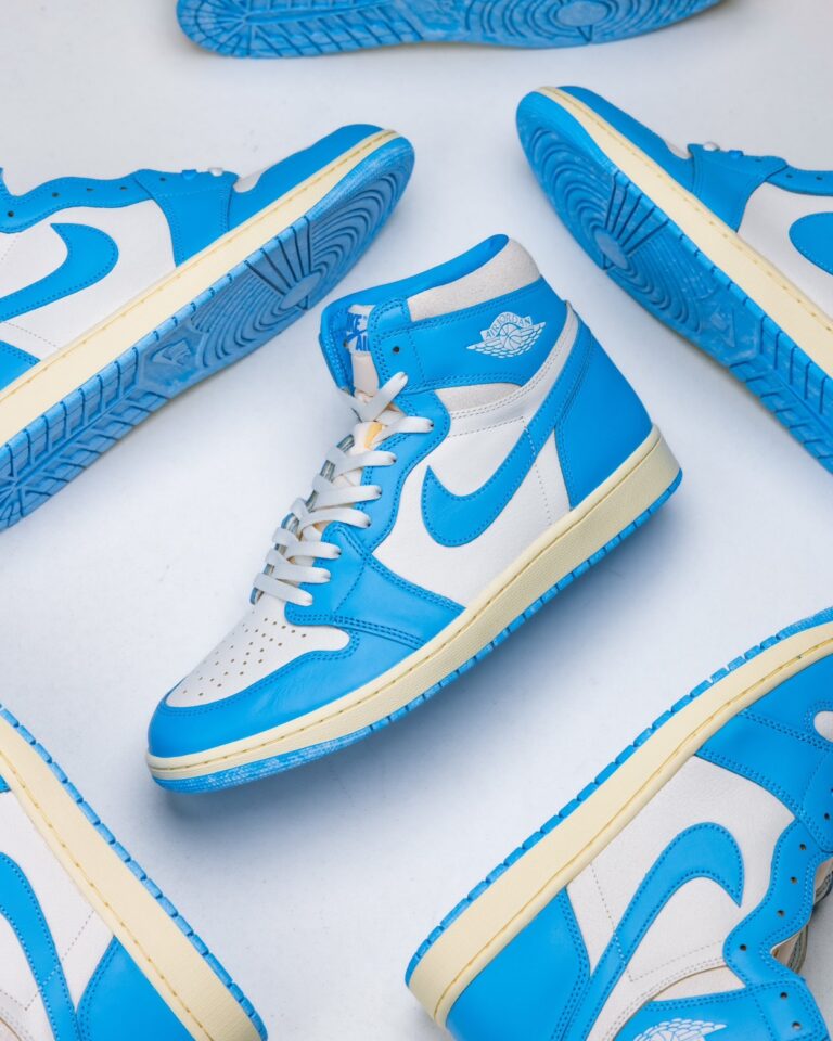 Air Jordan 1 High OG UNC Reimagined DZ5485-402