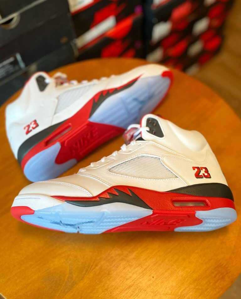 Air Jordan 5 Fire Red Black Tongue HQ7978-101