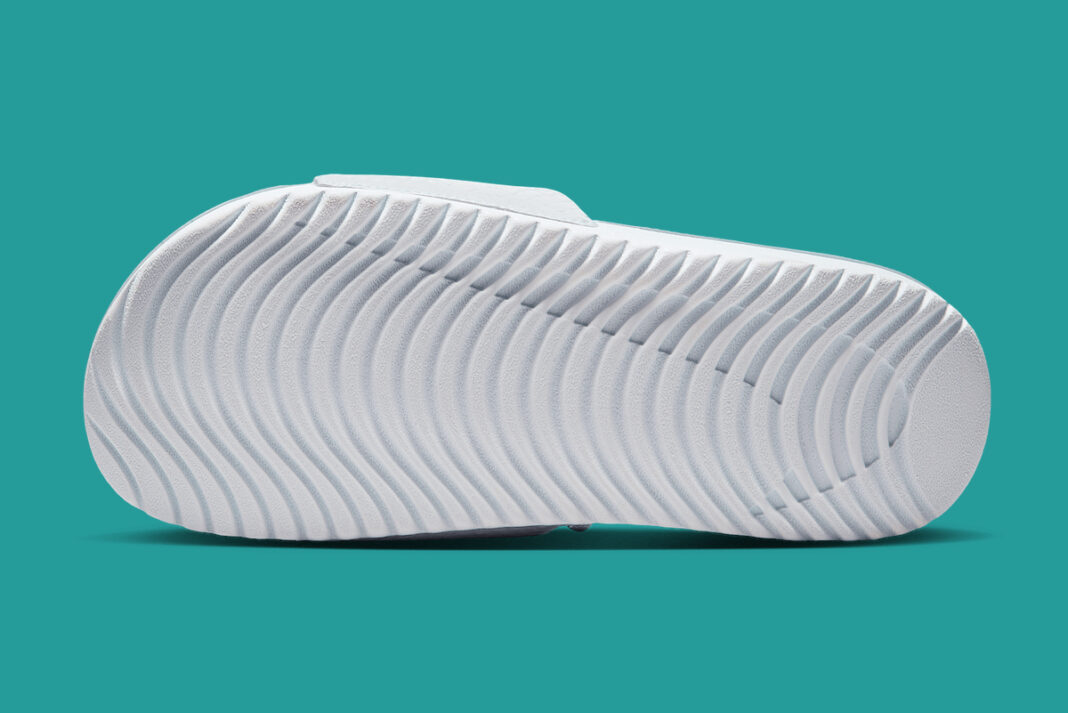 Nike Kobe Offcourt Slides White IF2870-100