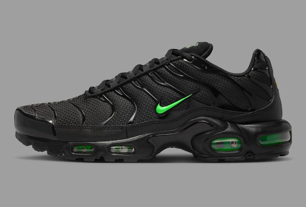 Nike Air Max Plus Green Strike DM0032-024