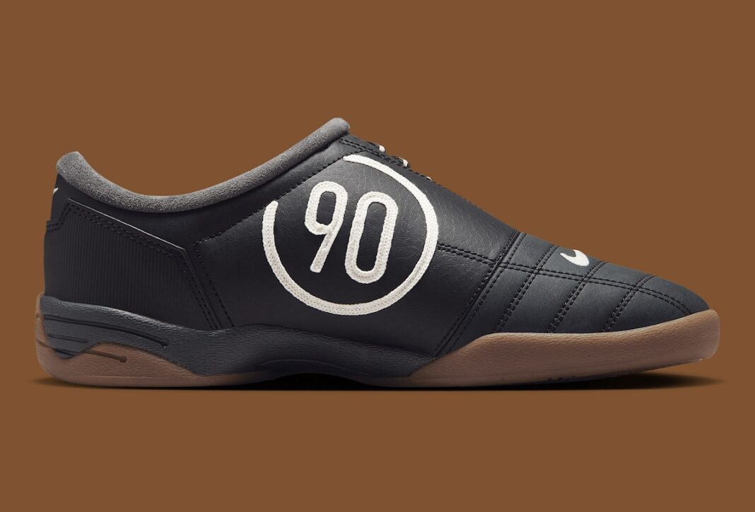 Nike Total 90 III SP Black Gum IH2314-002