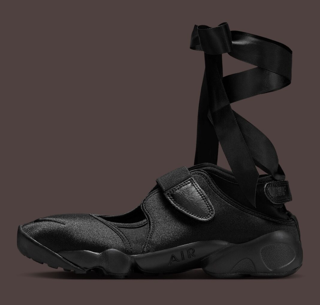 Nike Air Rift Black Swan IH1990-010