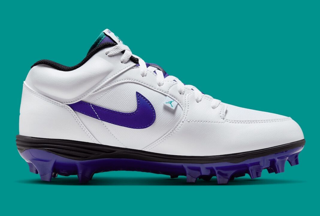 Jordan Stadium 90 Football Cleat Grape HQ0210-105
