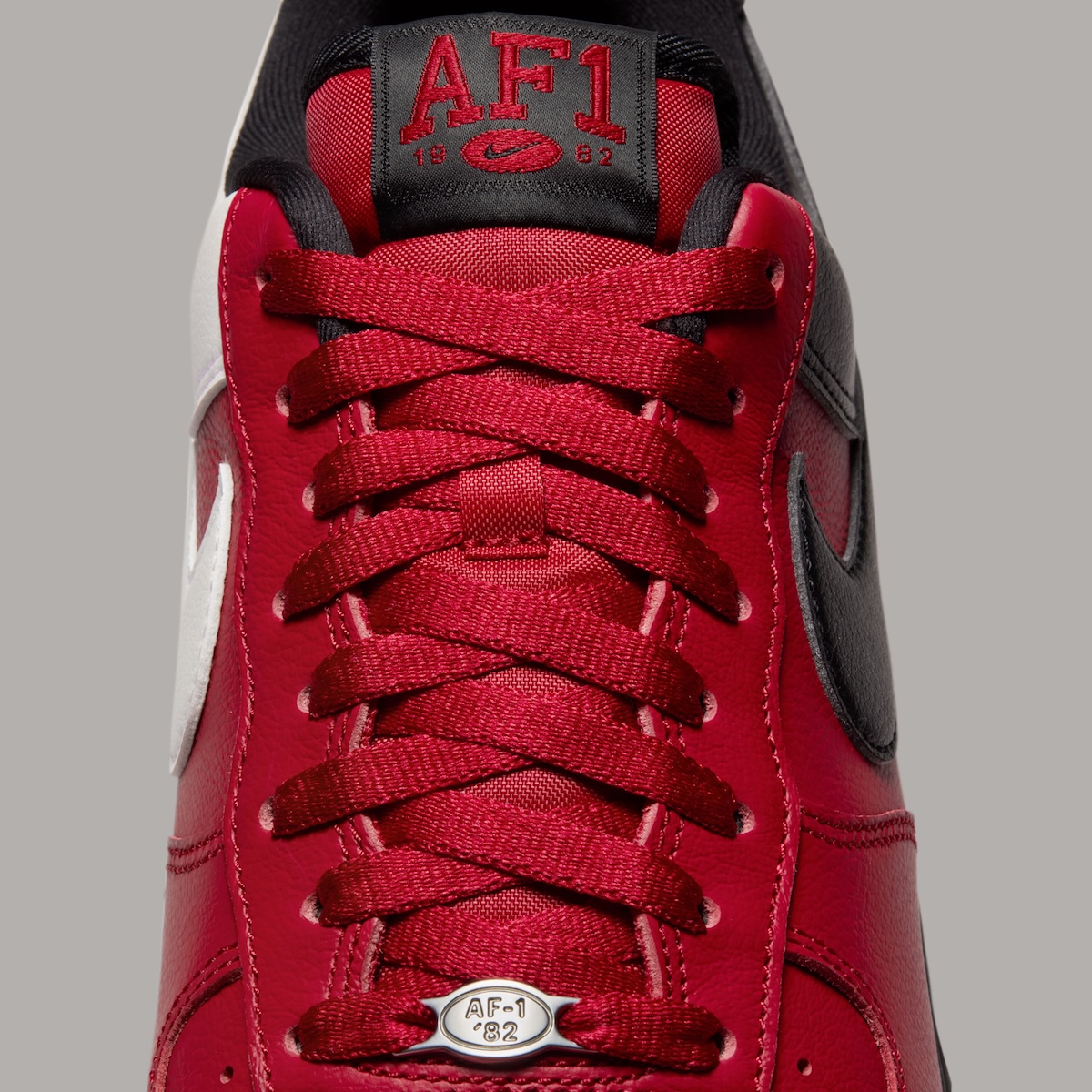 Nike Air Force 1 Low Mismatched Heel IB6847-600 IB6847-400