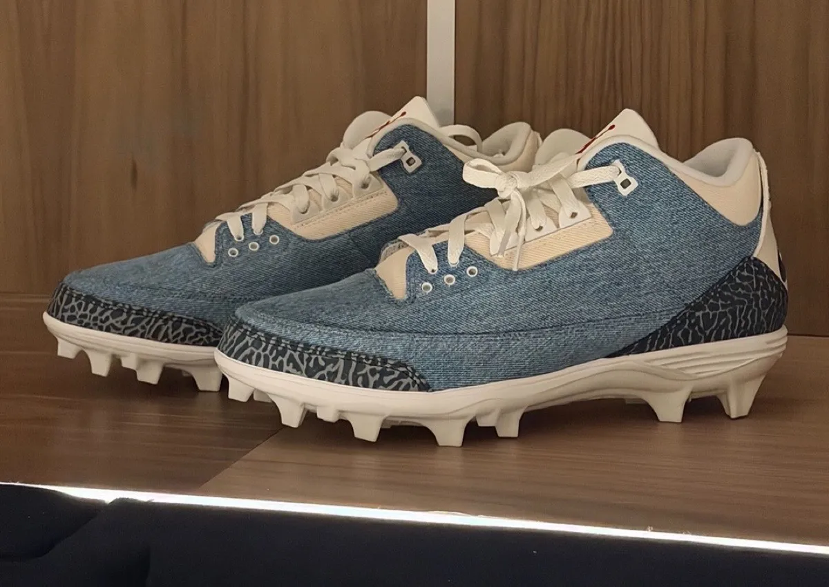 Levi’s Air Jordan 3 Cleats 2026
