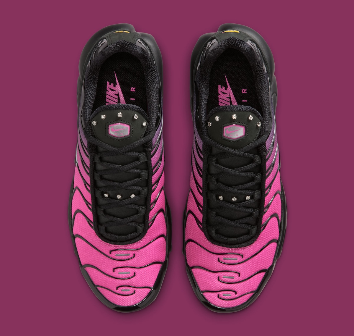 Nike Air Max Plus Black Peony IQ0280-010
