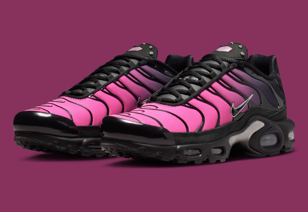 Nike Air Max Plus Black Peony IQ0280-010