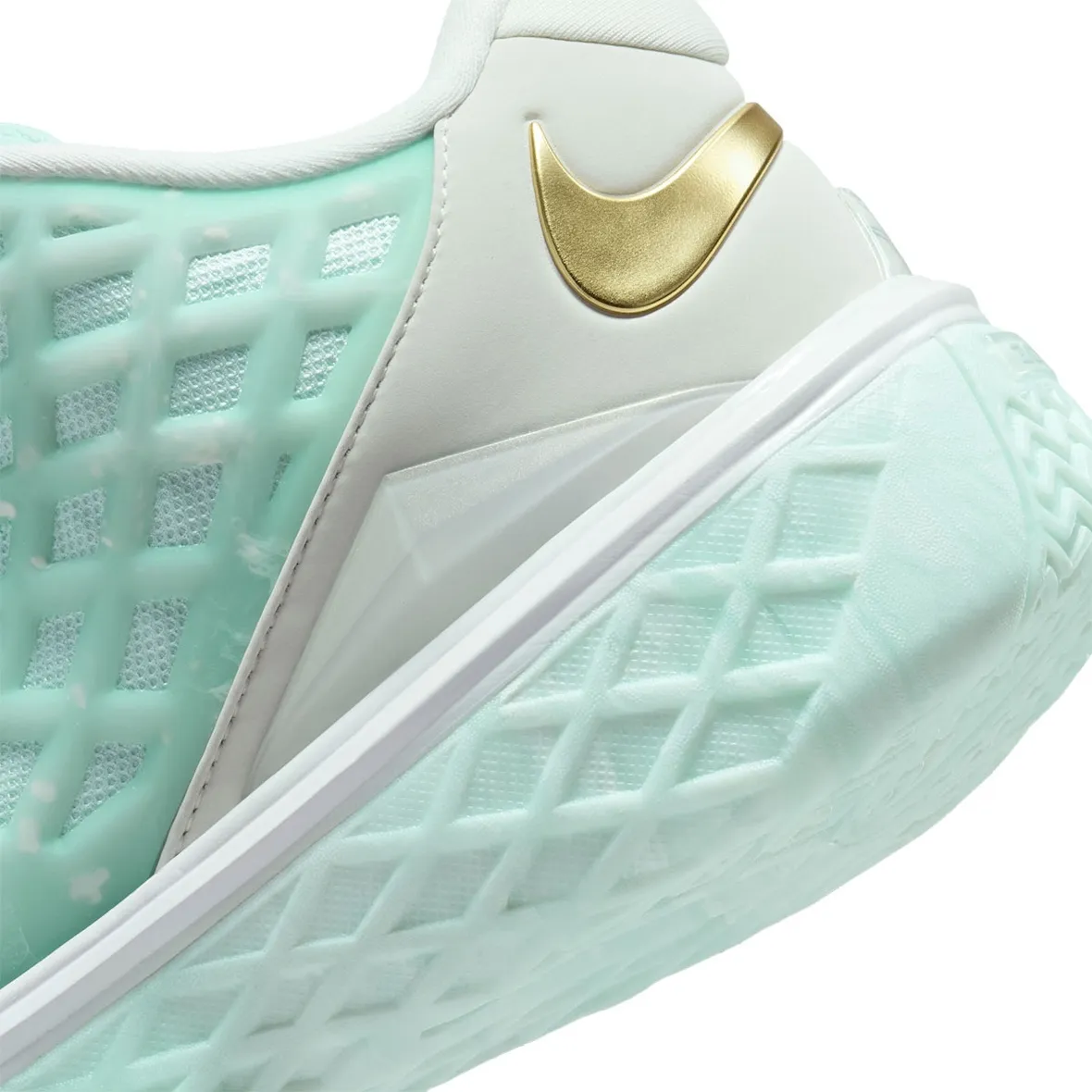 Nike Kobe 3 Low Protro "CHBL" 2026 IX2017-100