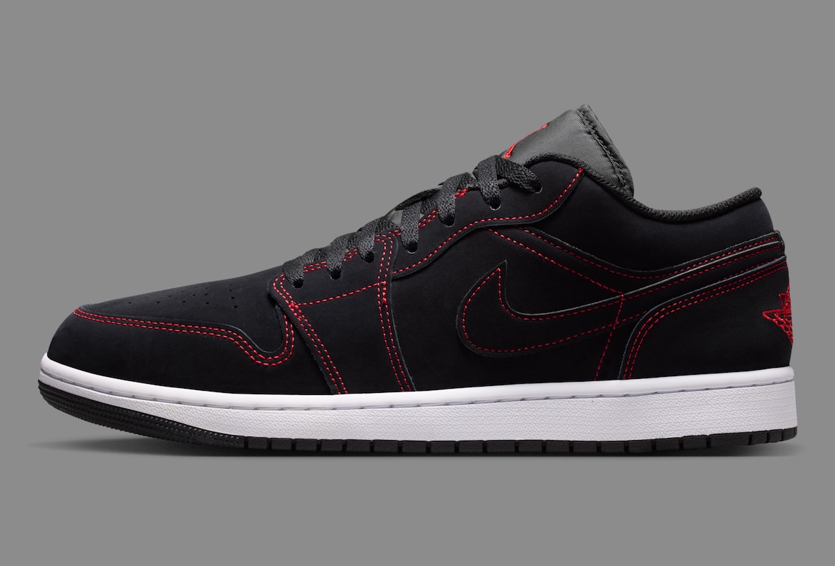 Air Jordan 1 Low "Bloodline" 553558-076