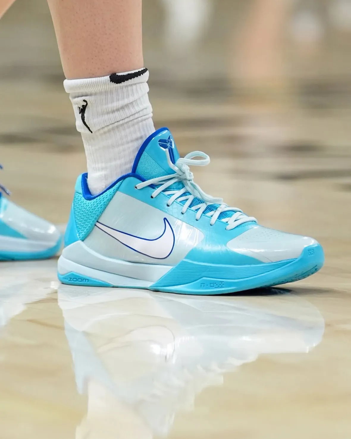 Caitlin Clark Nike Kobe 5 “Midwest Lakes” PE
